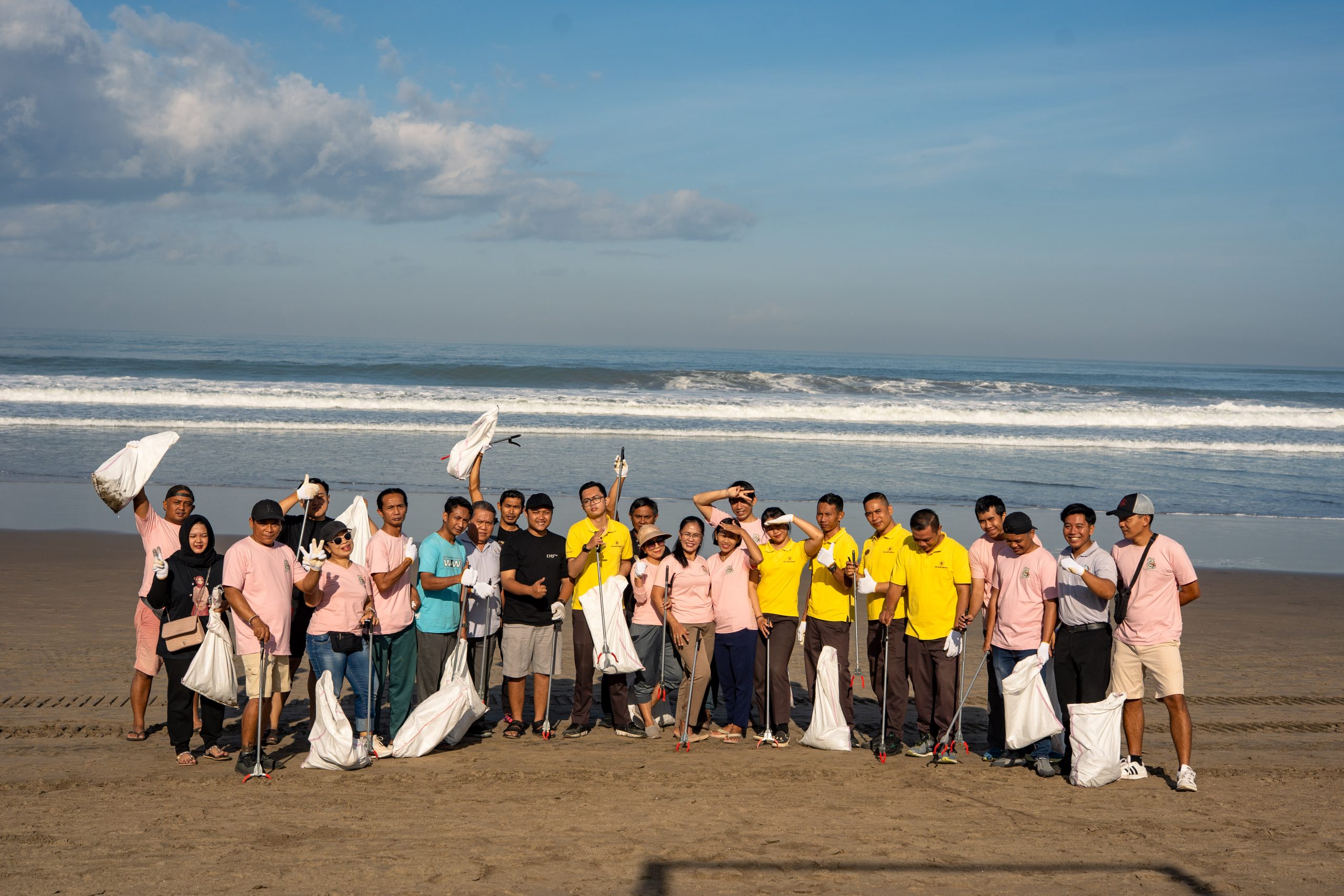 Beach Clean-Up & 15th Anniversary Celebration of La Plancha | LYD Bali ...